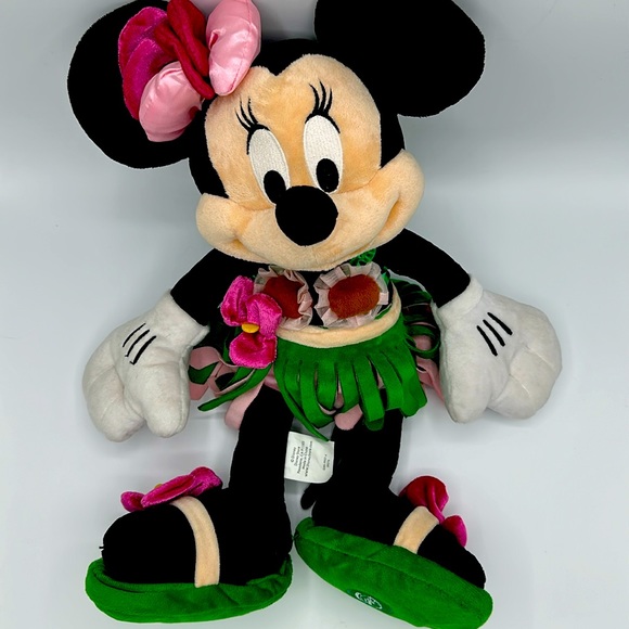 Disney | Toys | Rare Hula Minnie Mouse | Poshmark
